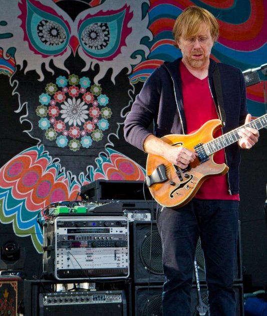 Phish Debuts Four Songs, Plays Mind-Blowing Jam In Second Night Of ...