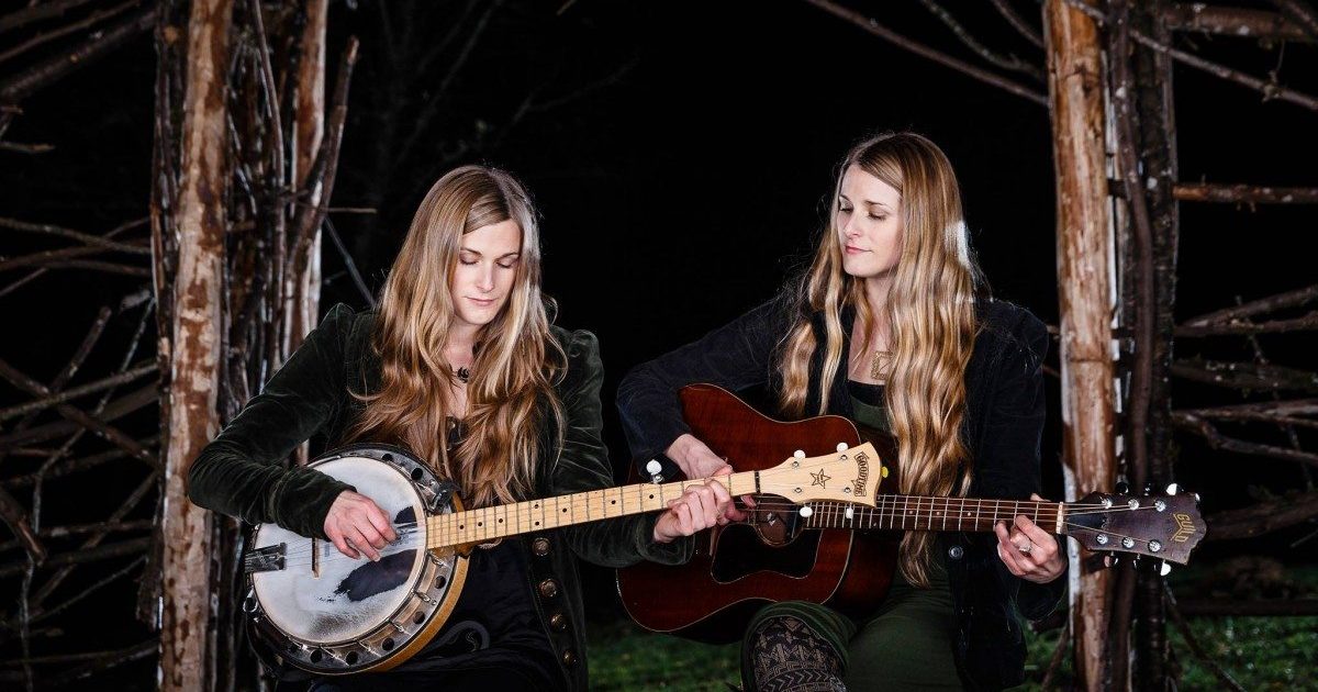 Shook Twins Reveal Dates For Fall Tour