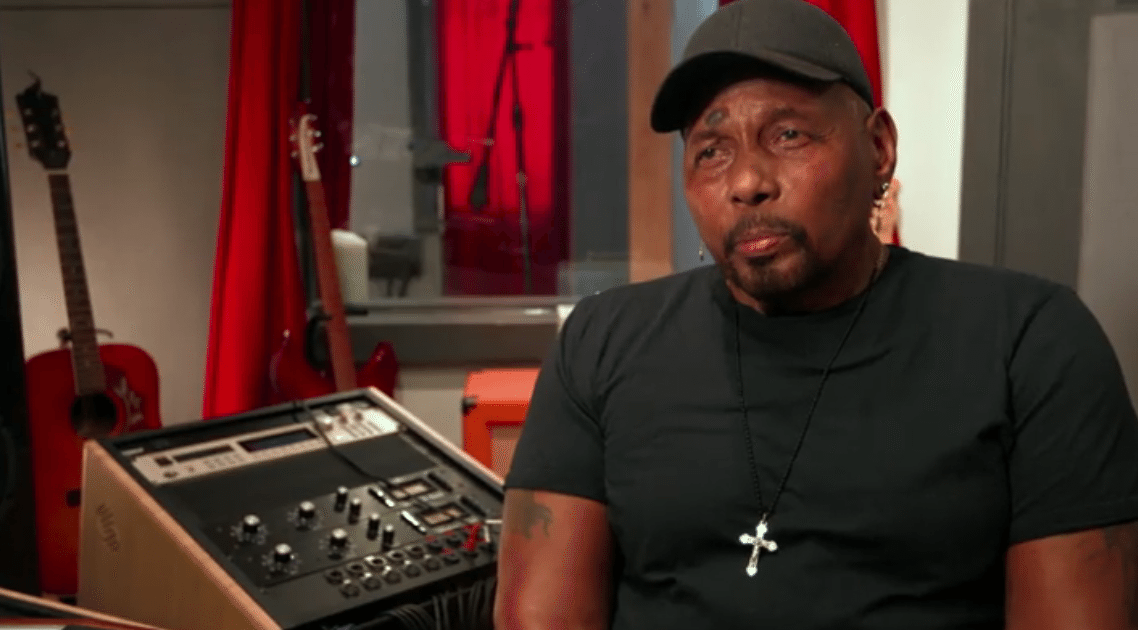 Watch Aaron Neville's Moving Performance From The Hurricane Katrina ...