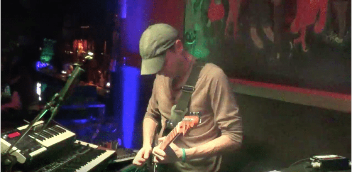 Watch Jake Cinninger Of Umphrey's McGee Play A Rare Solo Show In Chicago