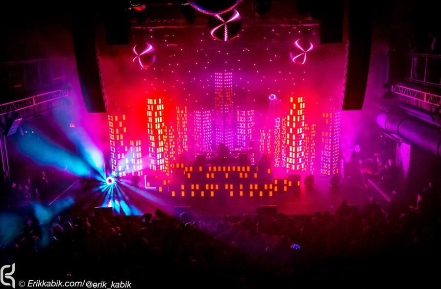 Pretty Lights Shows Off Beautiful 'PL City' Stage Design In Vegas [A ...