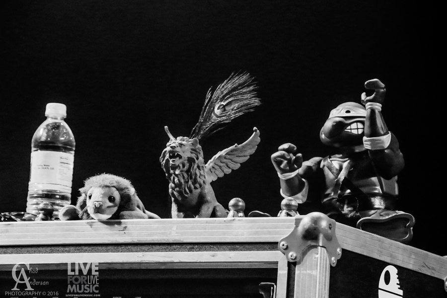 Twiddle Closes Out Toad's Place Run With Todd Stoops, Kung Fu's Adrian ...