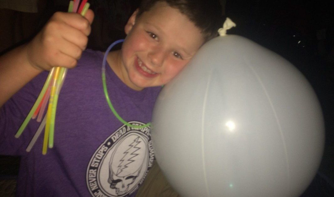 Help This Father & Son Find Their Beloved Balloon Lady From Tuesday's ...