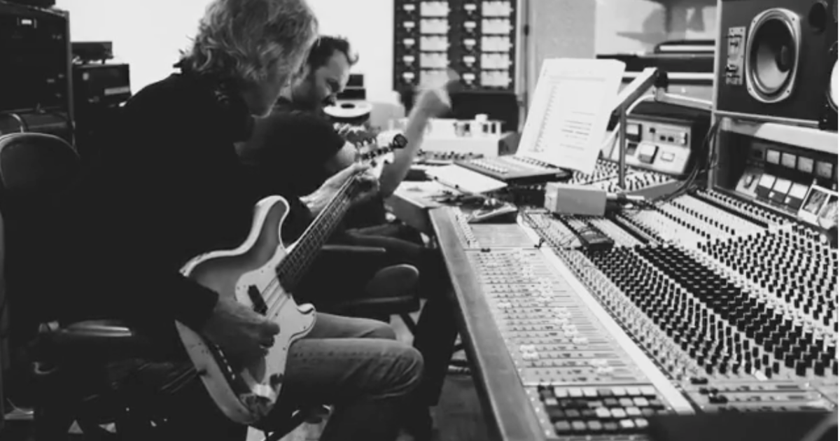 Roger Waters Teases New Music With Nigel Godrich In This Video Update ...