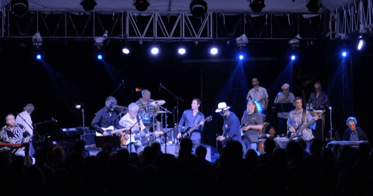 Warren Haynes Joins Little Feat & The Midnight Ramble Band In Jamaica ...