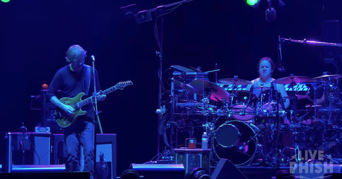 Phish Shares Pro-Shot Video Of 20+ Minute "Mr. Completely" From Pittsburgh