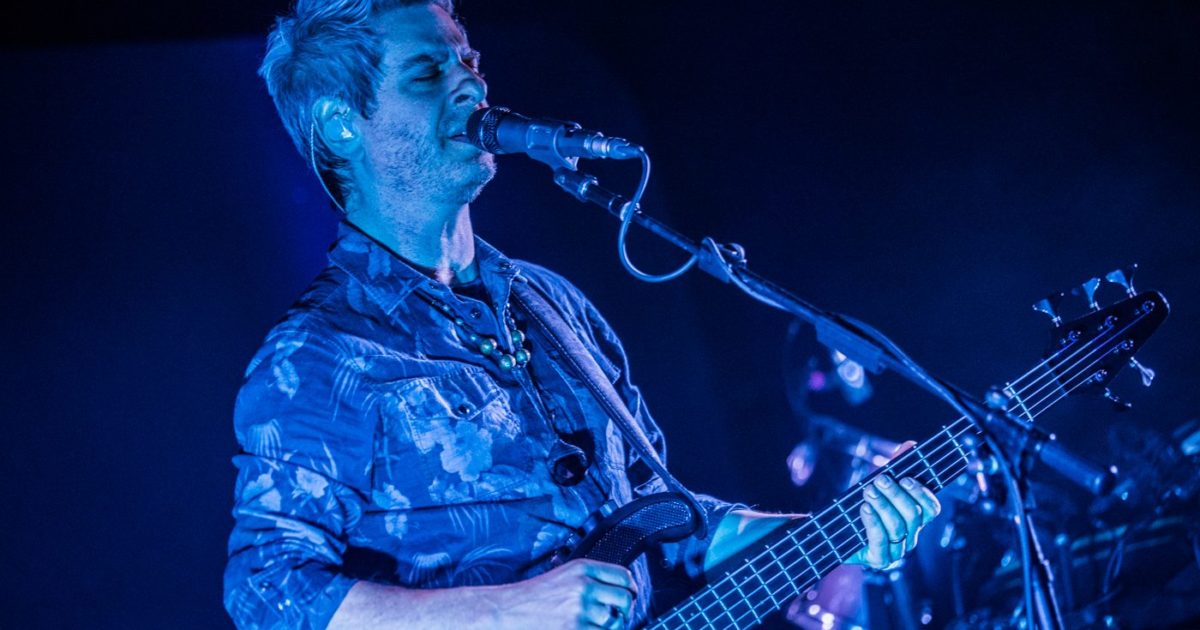 Watch Mike Gordon Go Deep During His Jam-Packed Hulaween Set [Videos]