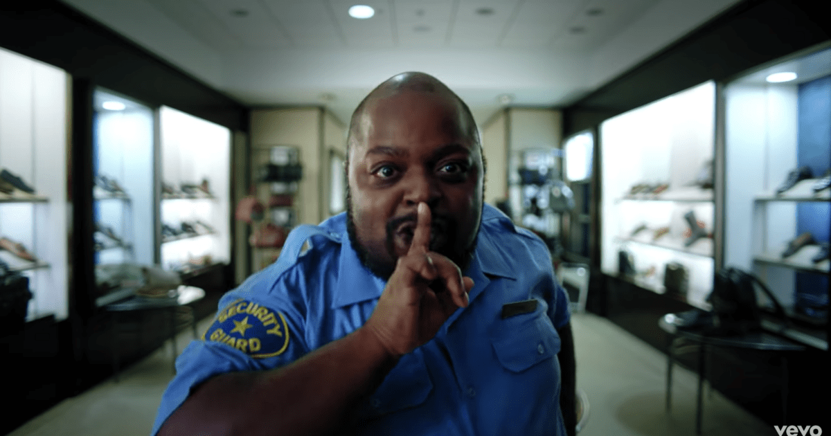 This Mall Cop Lip-Syncing To Paul McCartney's "Come On To Me" Is ...