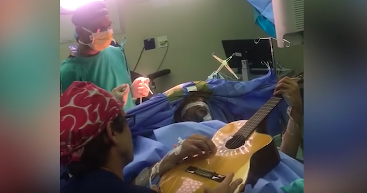 Jazz Musician Musa Manzini Plays Guitar While Undergoing Brain Surgery ...