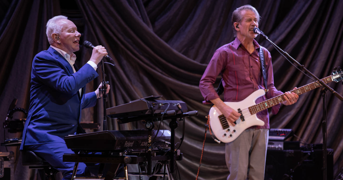 Joe Jackson Proves He’s Still the Man At New York’s Town Hall [Photos]