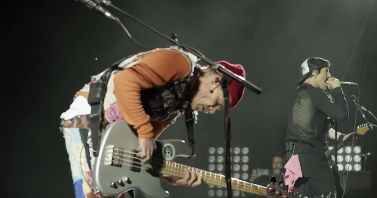 Red Hot Chili Peppers Cover Radiohead's "Pyramid Song" At Egyptian ...