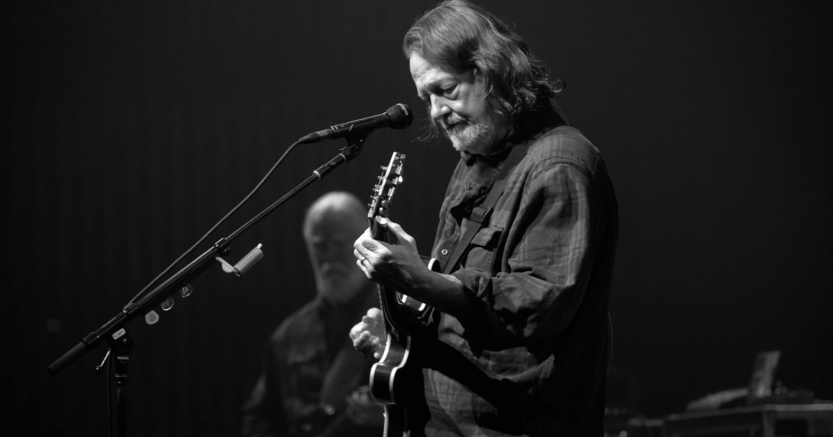 Widespread Panic Opens With Two The Band Covers, Delivers Seamless Full ...
