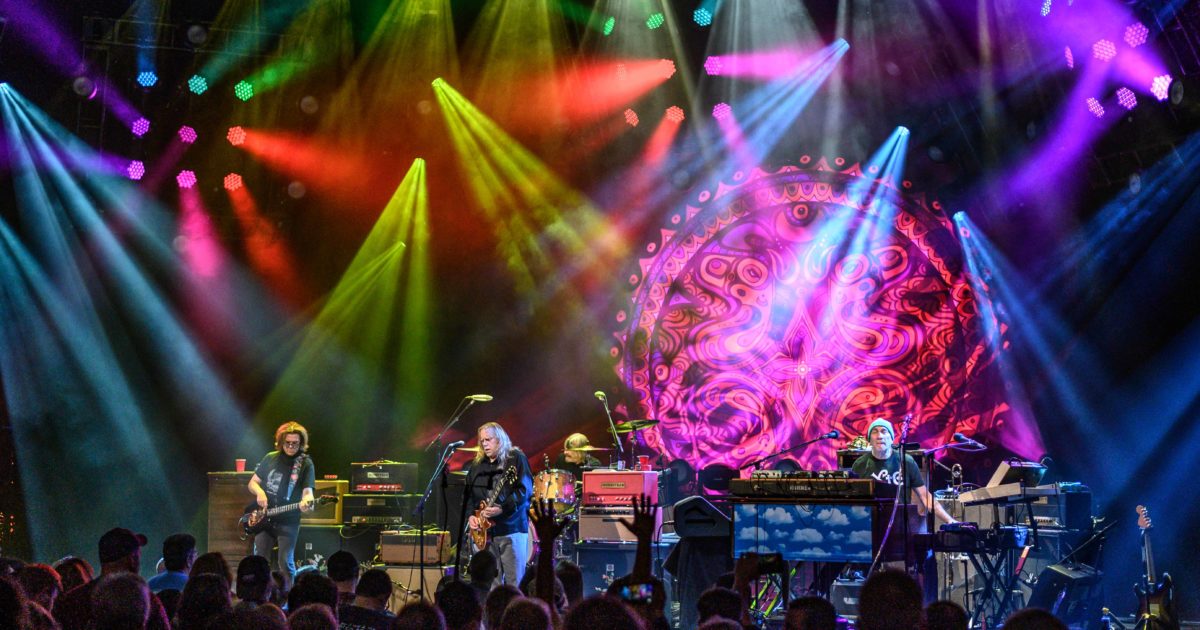 Gov't Mule Welcomes Danny Draher, Paul III During 'Mule Year's' Night ...
