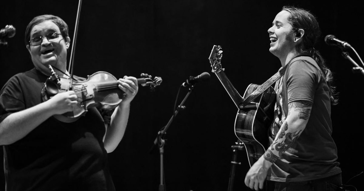 Billy Strings Welcomes Michael Cleveland During Two-Night Louisville ...