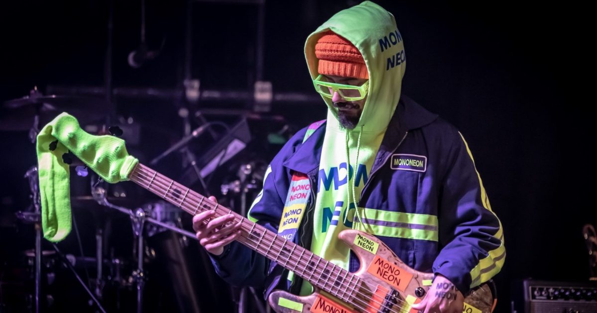 MonoNeon Self-Reflects On Funky New Song, "Am I Trippin'?" [Listen]