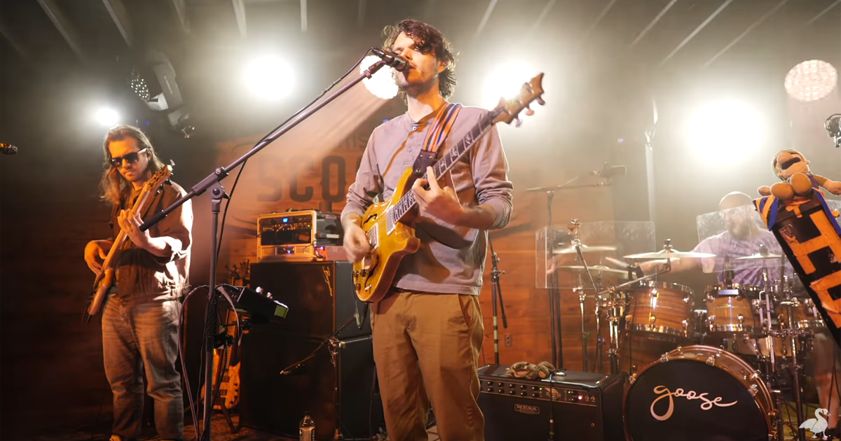 Goose Covers Father John Misty, CCR During Scoot Inn Closer [Full Video]
