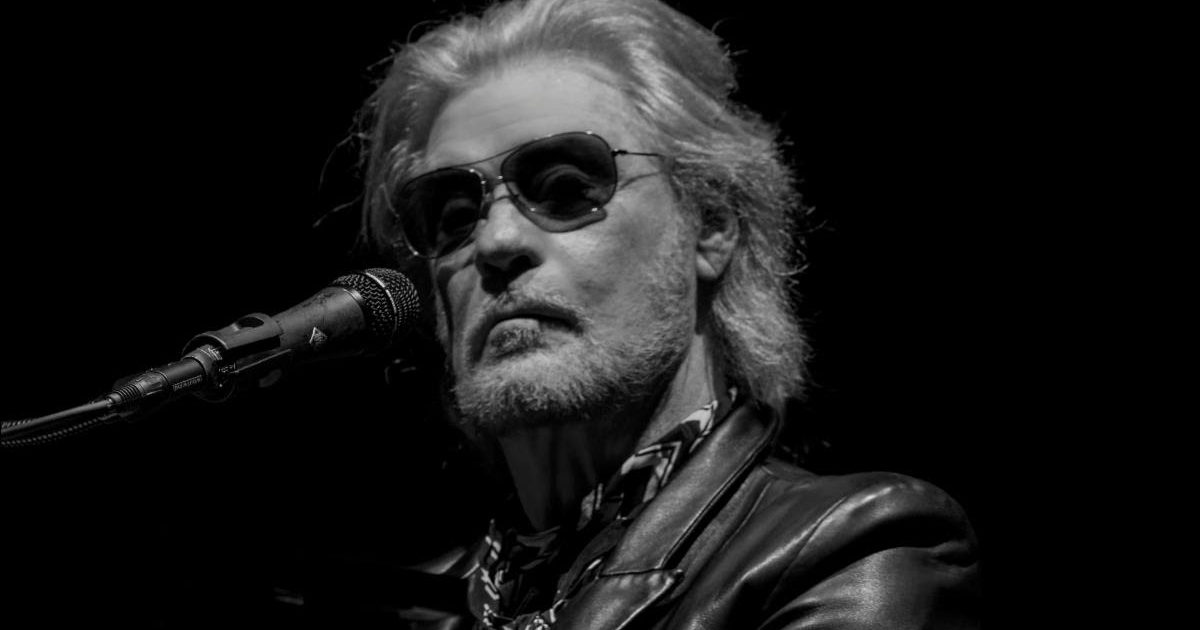 Daryl Hall Announces 'BeforeAfter' Compilation Album, 8-Show Spring Tour