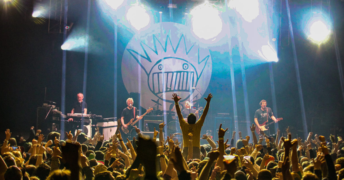 Ween Delivers 27-Year 'Craters Of The Sac' Bust Out For Capitol Theatre ...