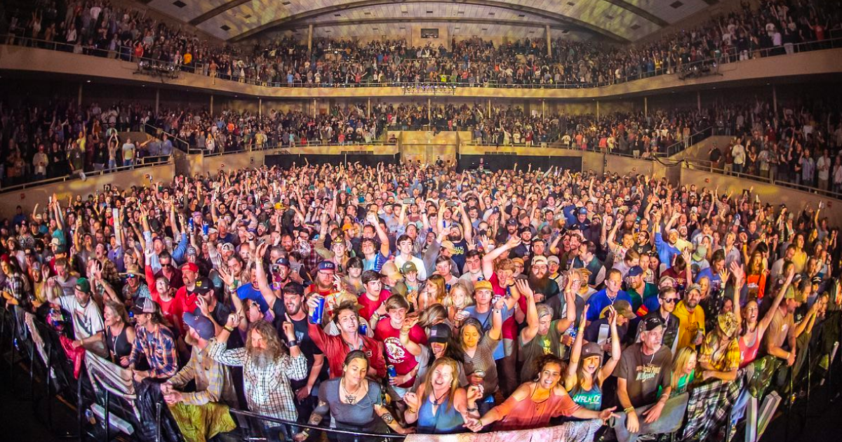 Widespread Panic Gets Columbia, SC Weekend Started With Fiery Friday ...