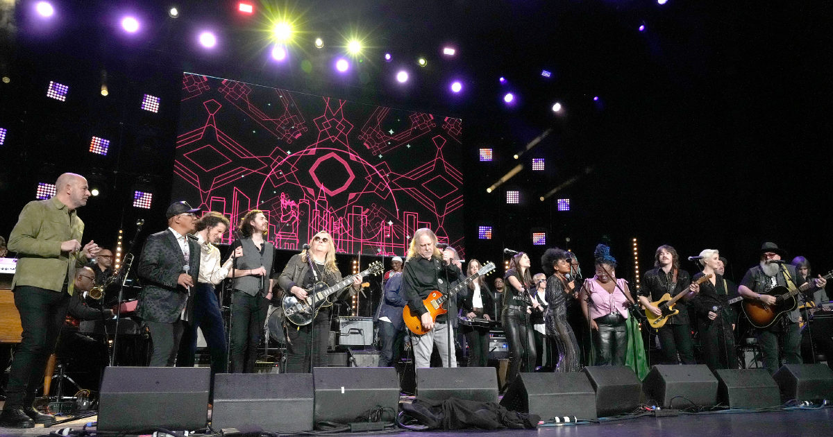 From Keith Richards To Bill Murray & Beyond, Love Rocks NYC Packs Star ...