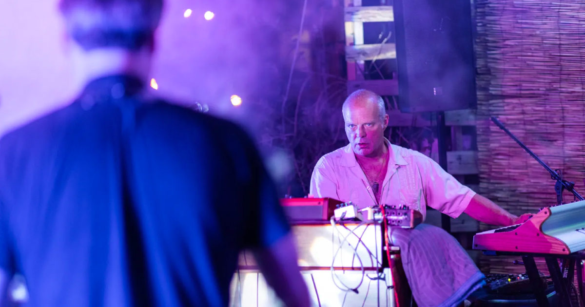 John Medeski, Stanton Moore, Skerik, MonoNeon Plot Late-Night Improv Session In NOLA During Jazz ...