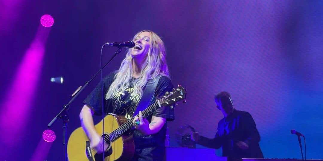 Alanis Morissette Explains Her Absence From Rock Hall Carly Simon Tribute