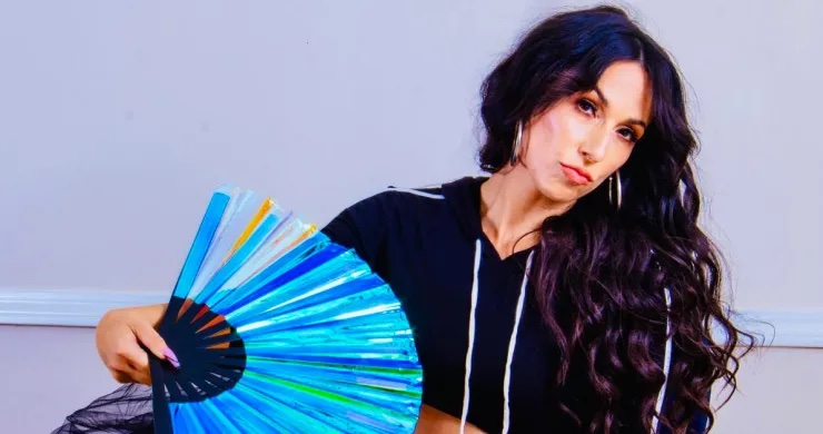 Shira Elias Renders New EP Worth Of R&B 'SERVICES' [Listen]