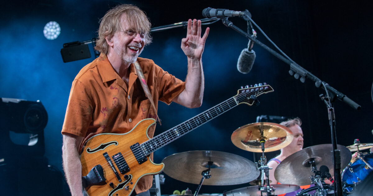 Phish Finds A Groove Early On Opening Night In Mexico Welcome Set ...