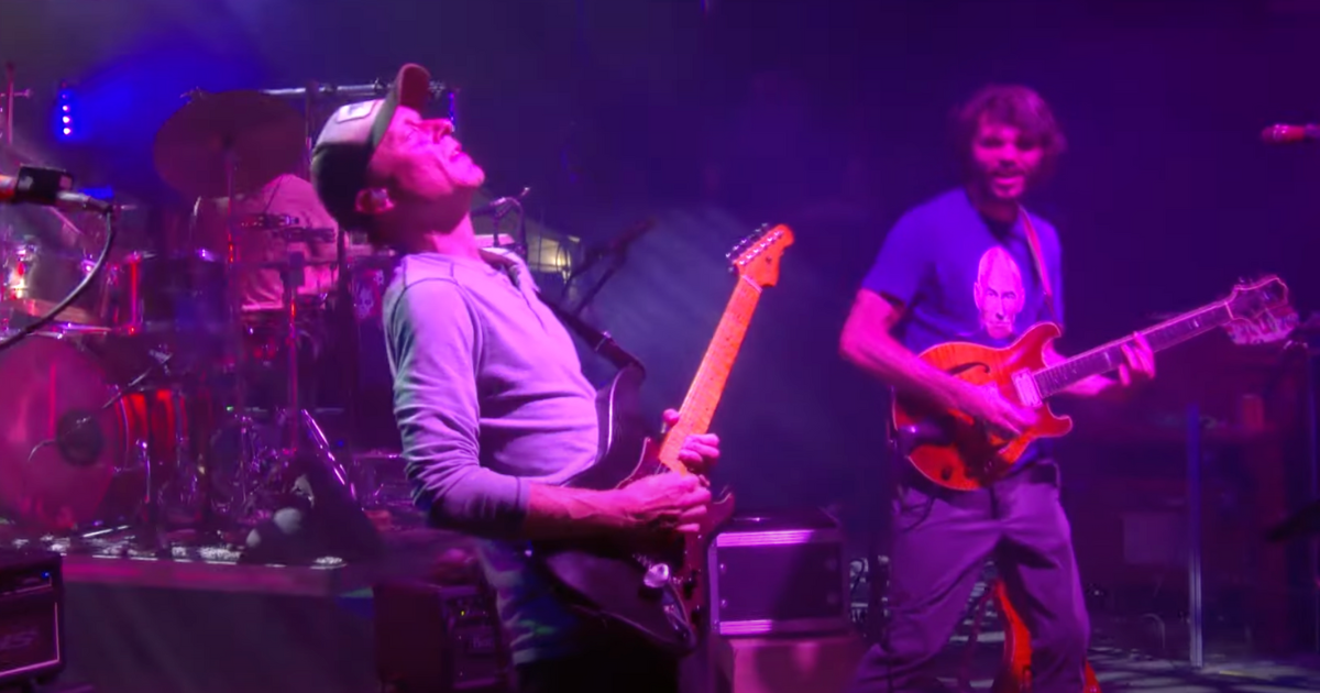 Watch Jake Cinninger & Joel Cummins Of Umphrey's McGee Join Goose For ...