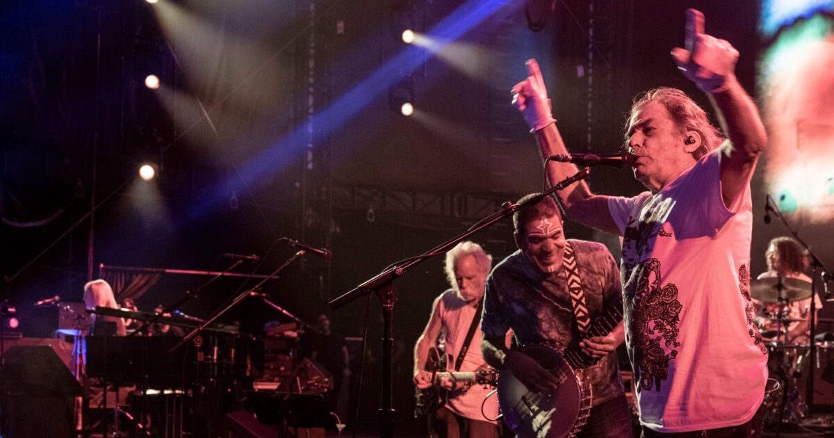 Mickey Hart Delivers "Fire On The Mountain" Rap At Penultimate Dead ...