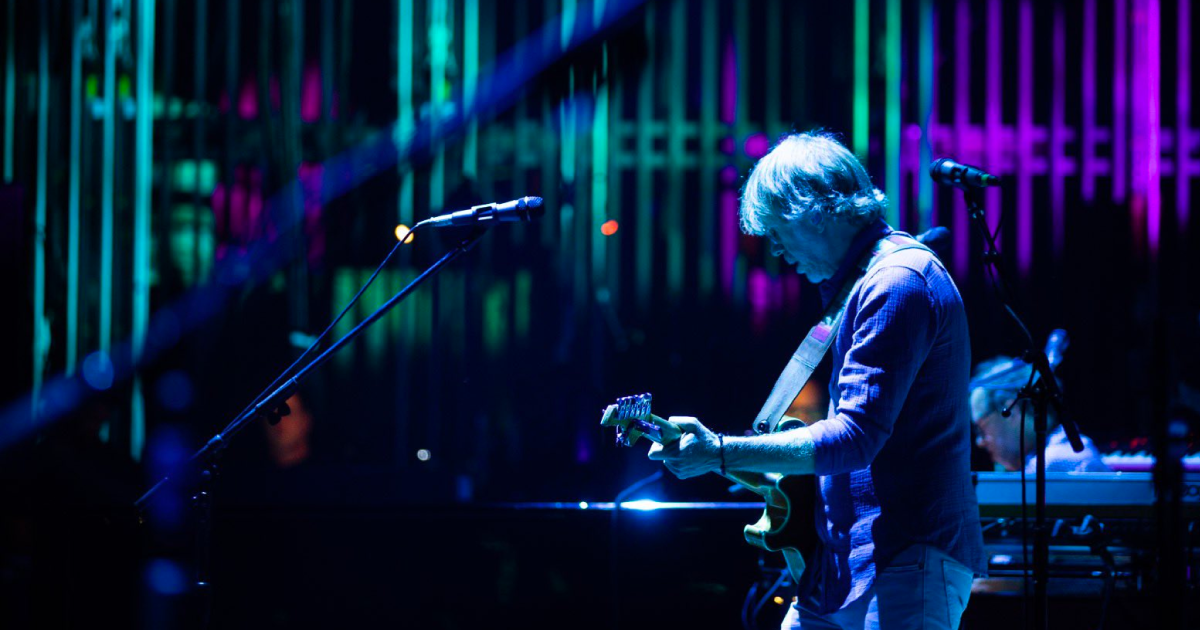 You Can Mike Me Scream: Phish Puts A Little "Boogie" Into "Mike's Song ...