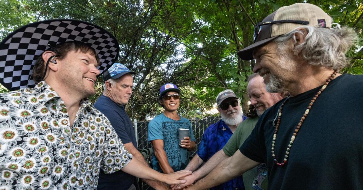 30 Years In, The String Cheese Incident Isn’t Afraid To Ask For Help On ...