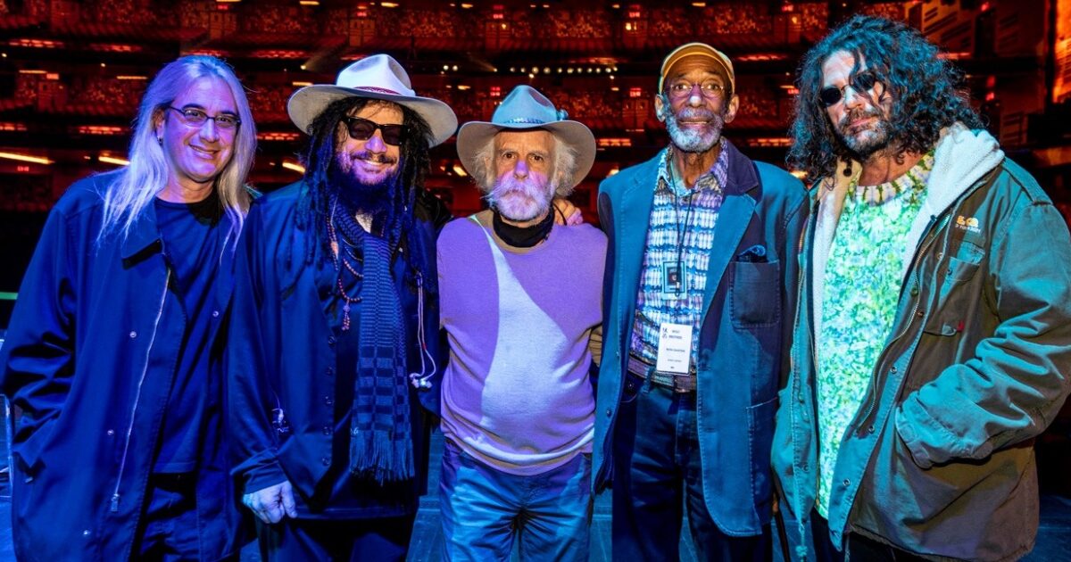 Bob Weir & Wolf Bros Welcome Legendary Jazz Bassist Ron Carter On Night ...