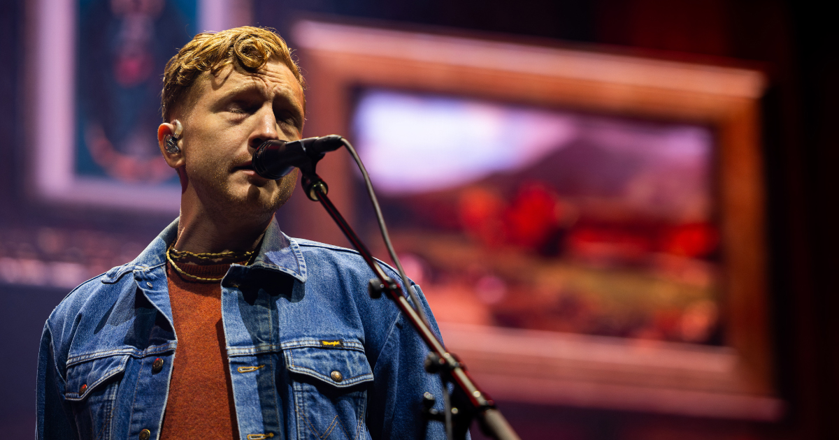 Tyler Childers Returns To Austin For 'Mule Pull '24 Tour' Stop At Moody ...