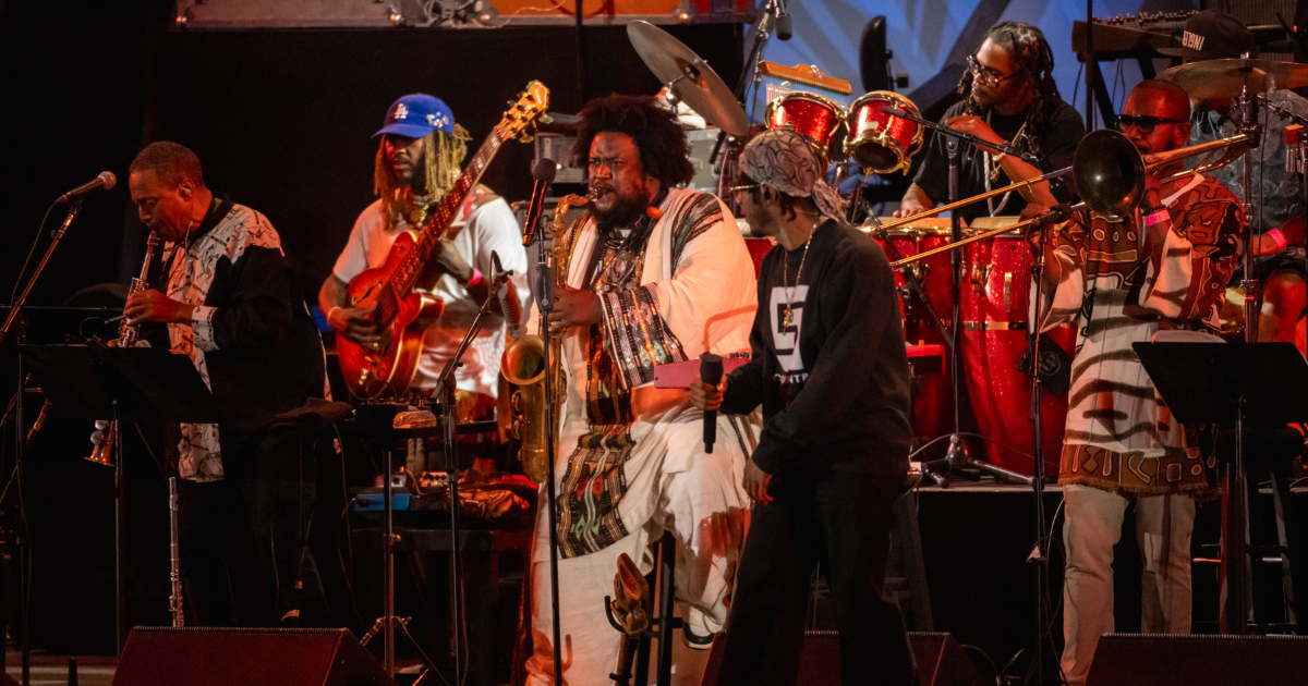 Kamasi Washington, Robert Glasper, Arsenio Hall Lean Into Father’s Day Vibes At Hollywood Bowl ...