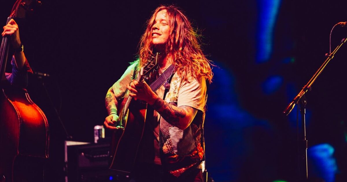 How To Livestream Billy Strings' 2024 Summer Tour