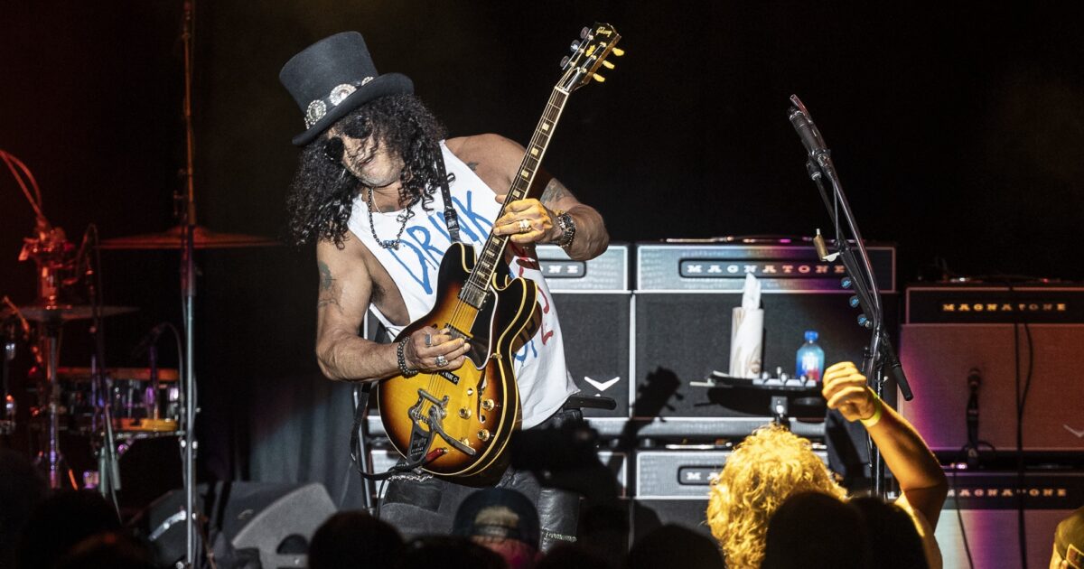 Watch Slash Cover Fleetwood Mac's "Oh Well" At S.E.R.P.E.N.T. Festival In Atlanta [Photos/Video]