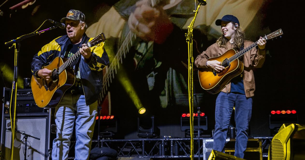 Billy Strings Caps Life-Changing Week With Live Debuts, Welcomes His ...
