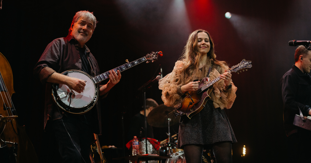 Sierra Hull Welcomes Béla Fleck, Molly Tuttle, Justin Moses, More At ...