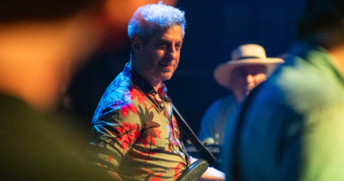 Mike Gordon Debuts New Band, Welcomes Jon Cleary & Plays "Carini" With Karina Rykman In New ...