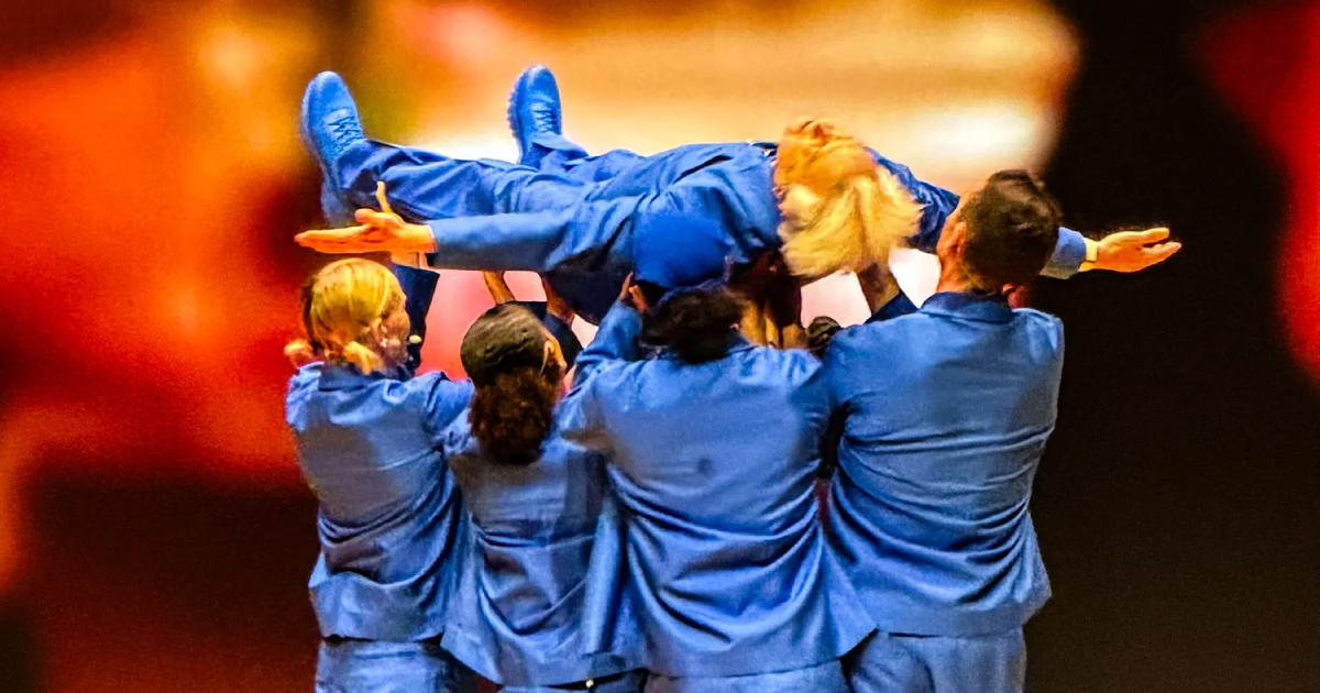 David Byrne Extends 'Who Is The Sky?' World Tour With 20+ New 2026 ...